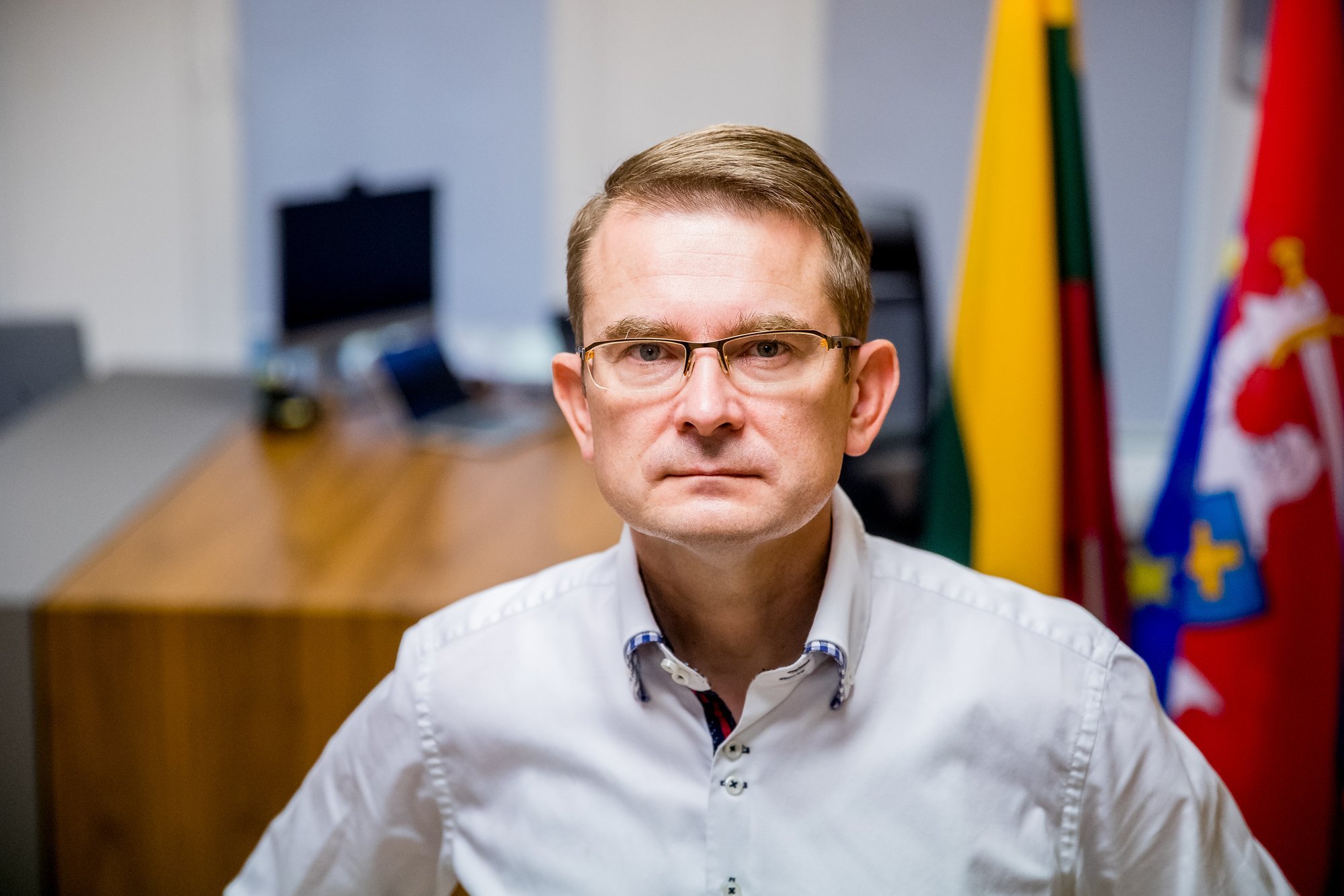 Arūnas Dulkys: nelieskite mano šeimos - Delfi