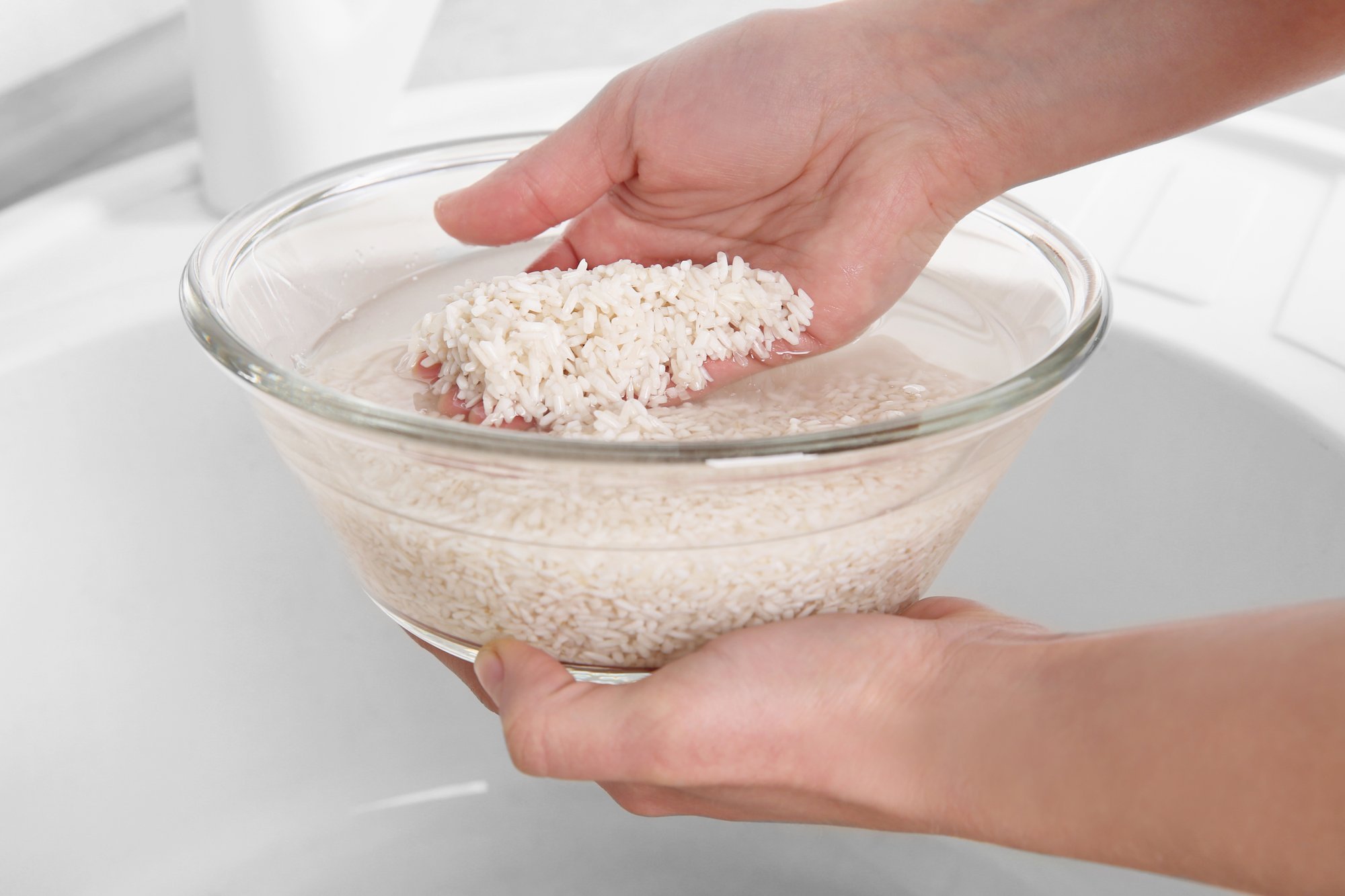 Debunking an old myth about plastic rice: no, the rice in this video is ...
