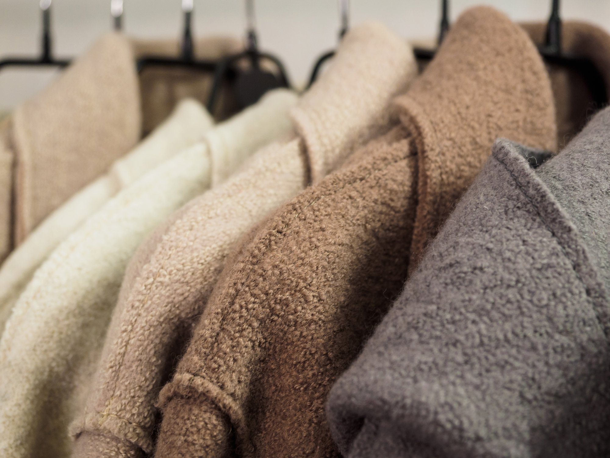 Stilistė sudėliojo taškus ant „i“: kaip neprašauti perkant paltą ir ...