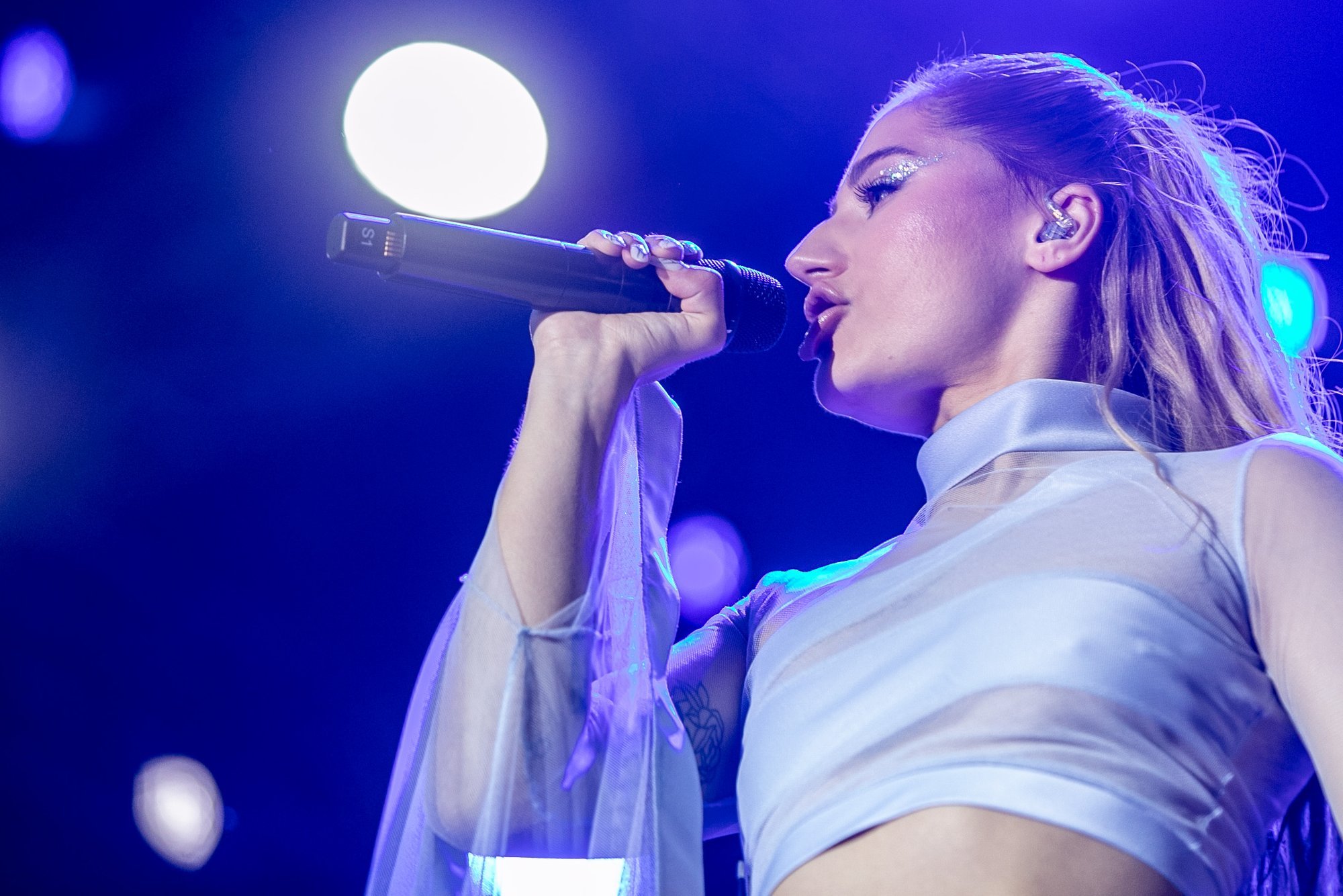 Jessica Shy pristato dainos „Pasaka” vaizdo klipą ir praneša apie turą ...