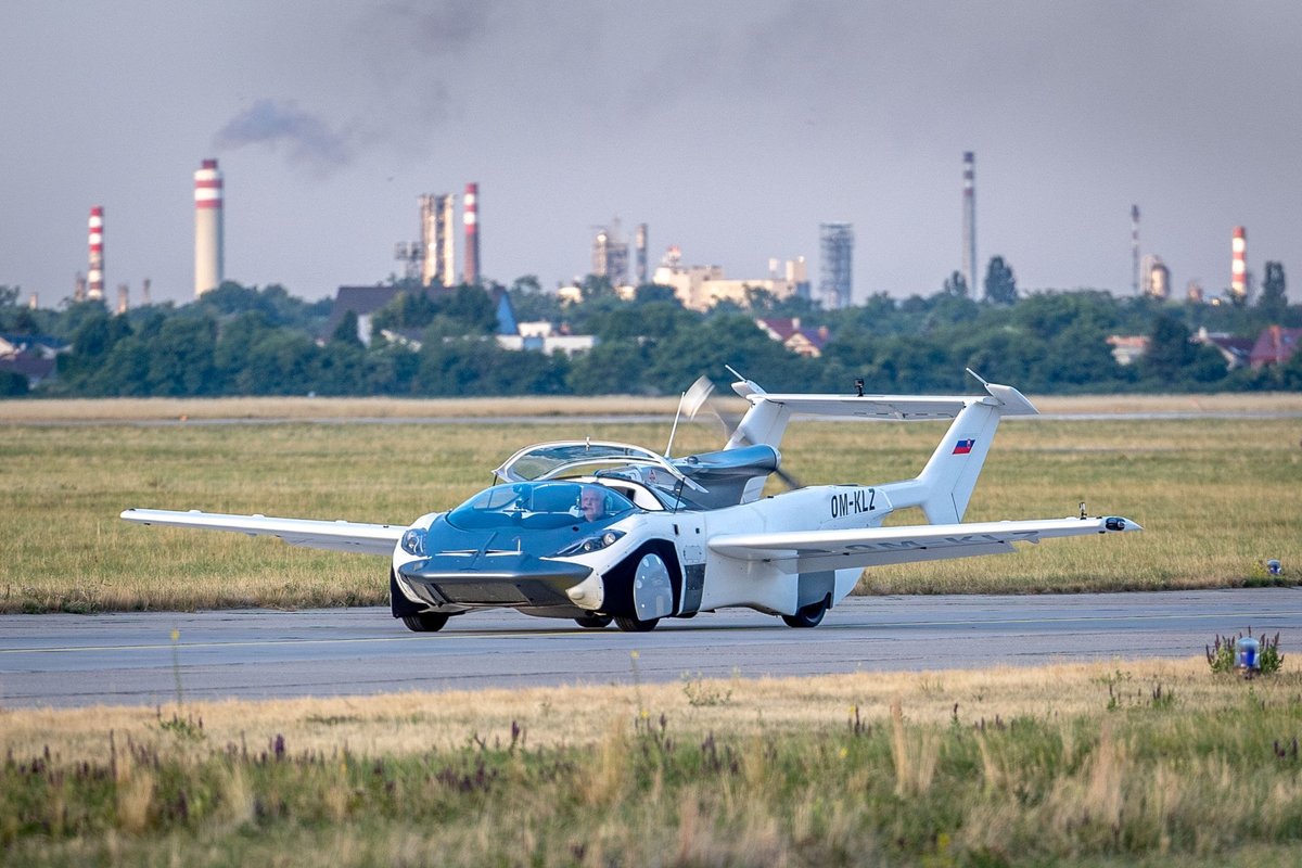 Saugumo testus sėkmingai įveikęs skraidantis automobilis rinkoje ...