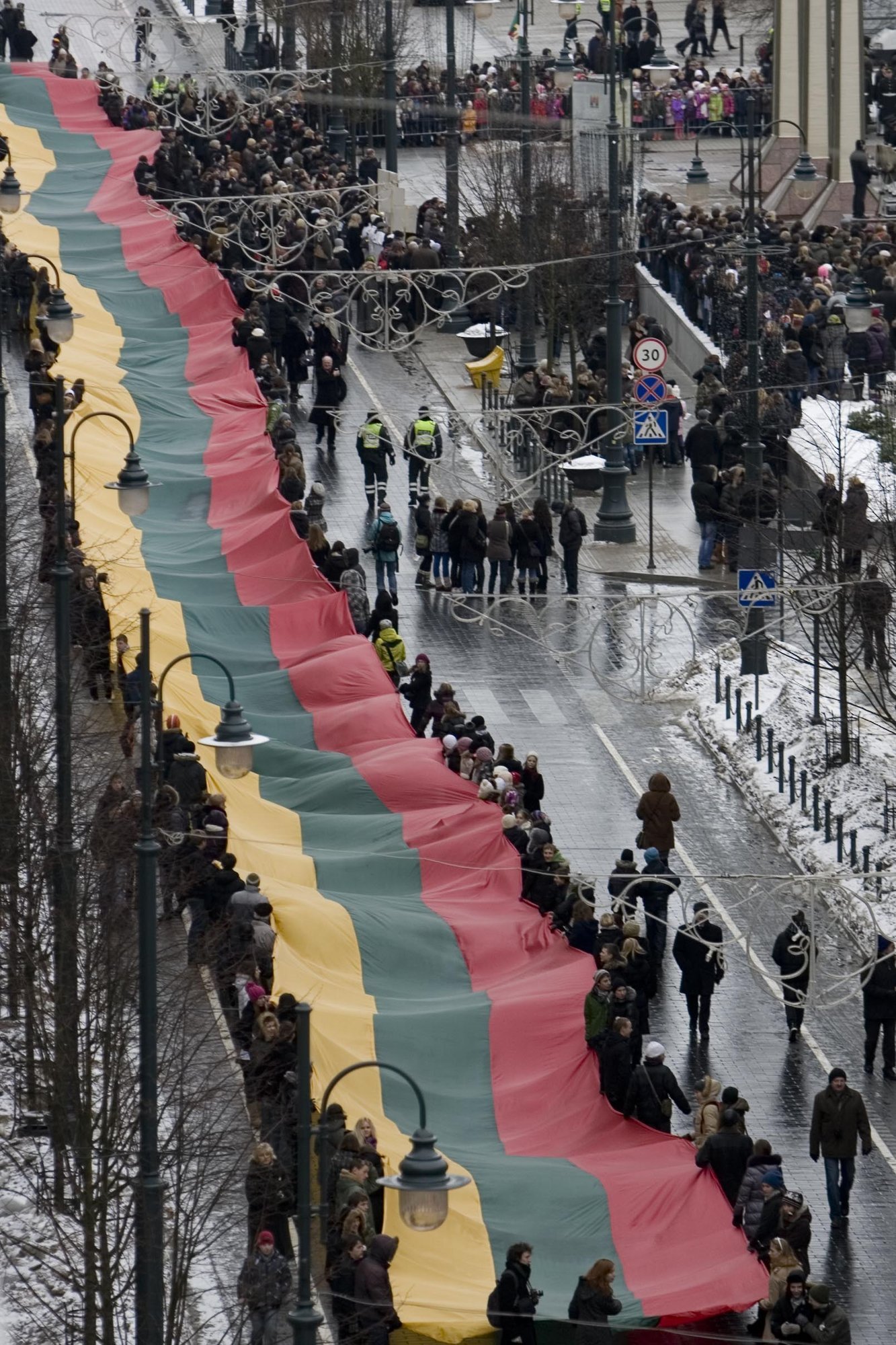 O ką tu padarei savo tautos labui? - Delfi kartu