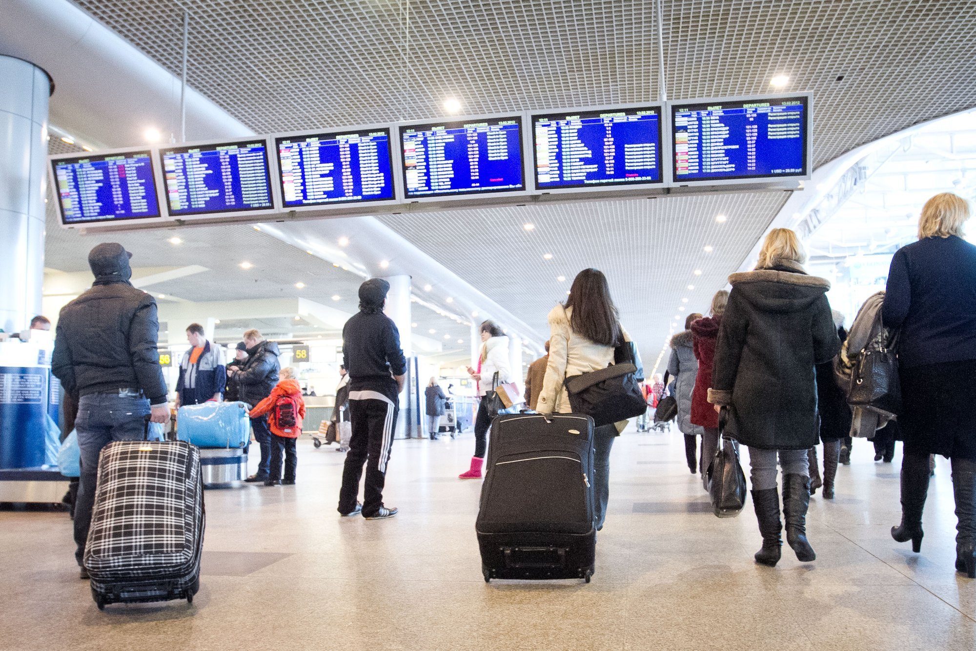 Emigrantas atskleidė, kodėl grįžę tautiečiai demonstruoja turtus ...