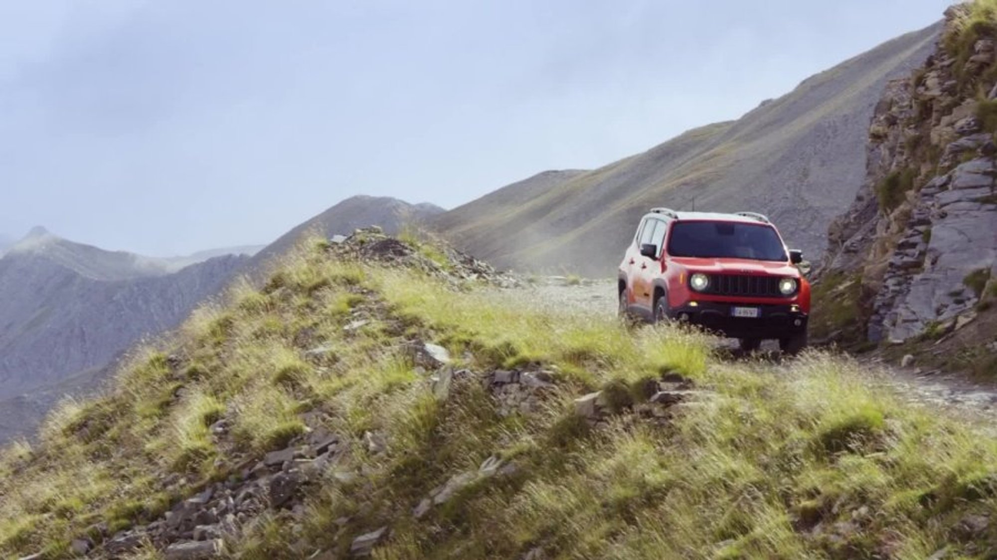 „Jeep Renegade“: įrodymas, kuo skiriasi džipas nuo SUV automobilio ...