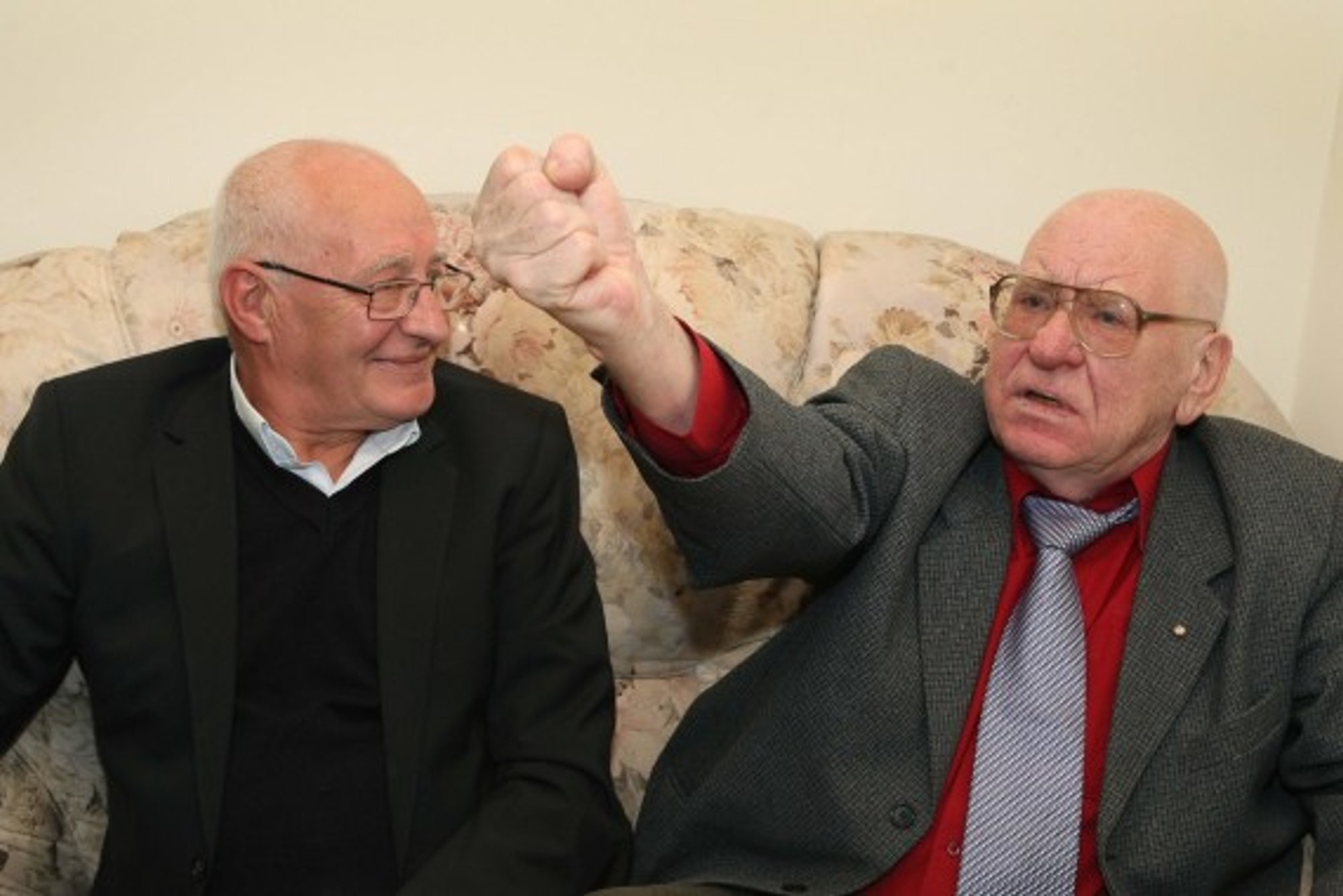 G.Girdvainis apie save ir V.Tomkų: mus kaip senus dinozaurus po Lietuvą ...