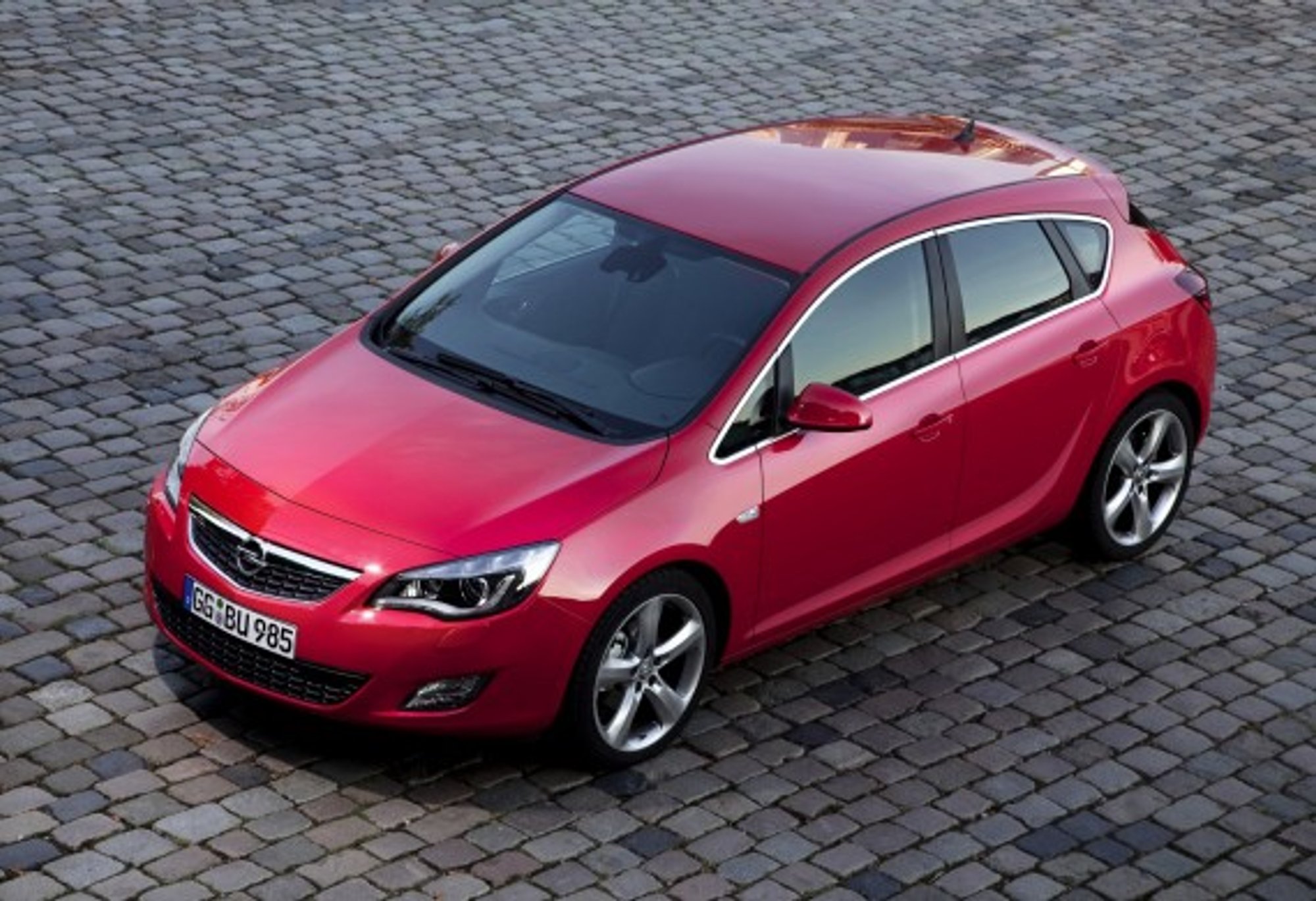 Naujoji „Opel Astra“ sulaukė jau 100 tūkst. užsakymų - Delfi auto