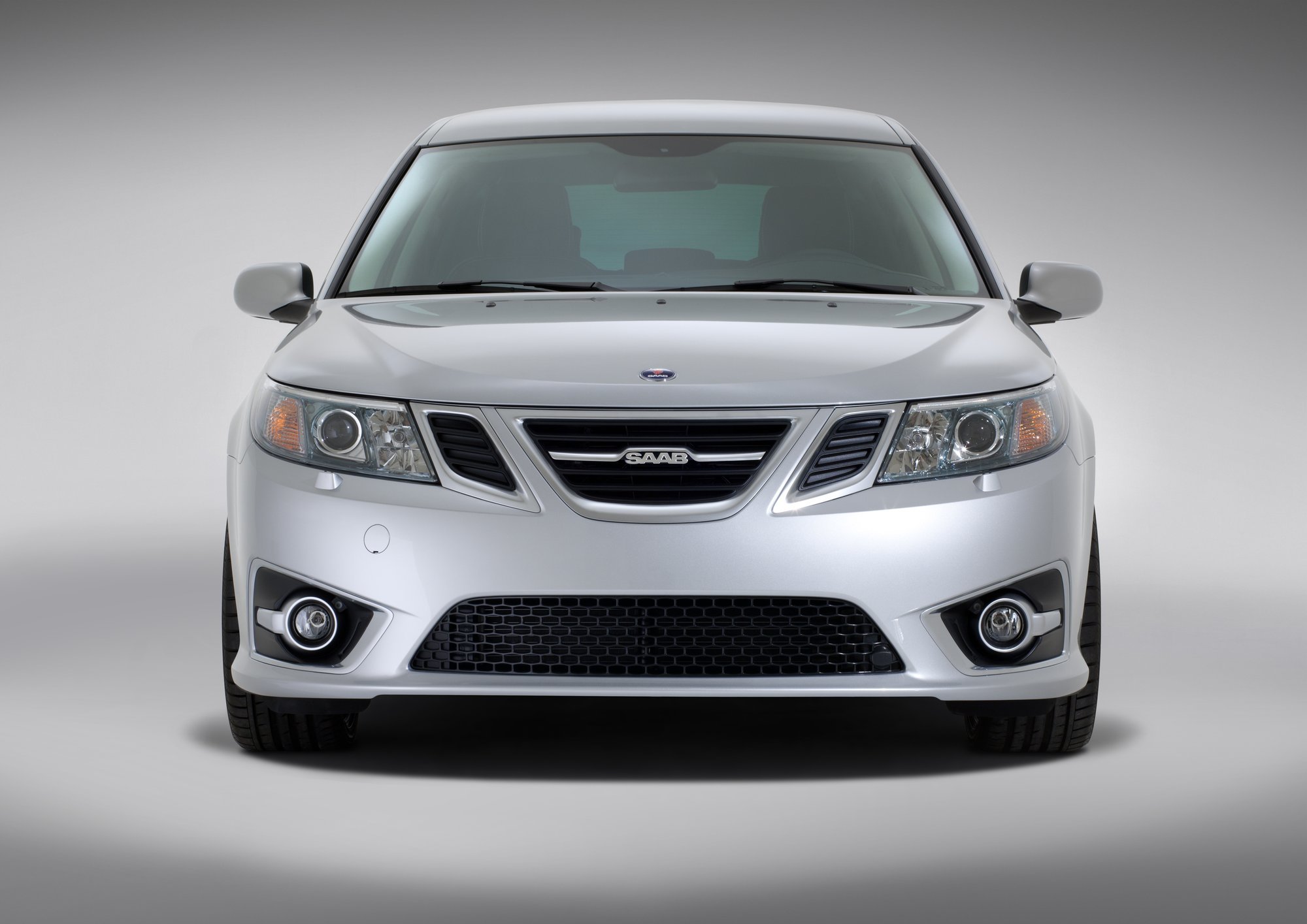 Atšaukiami 200 tūkst. „Saab“ ir „Saturn“ automobilių - Delfi auto