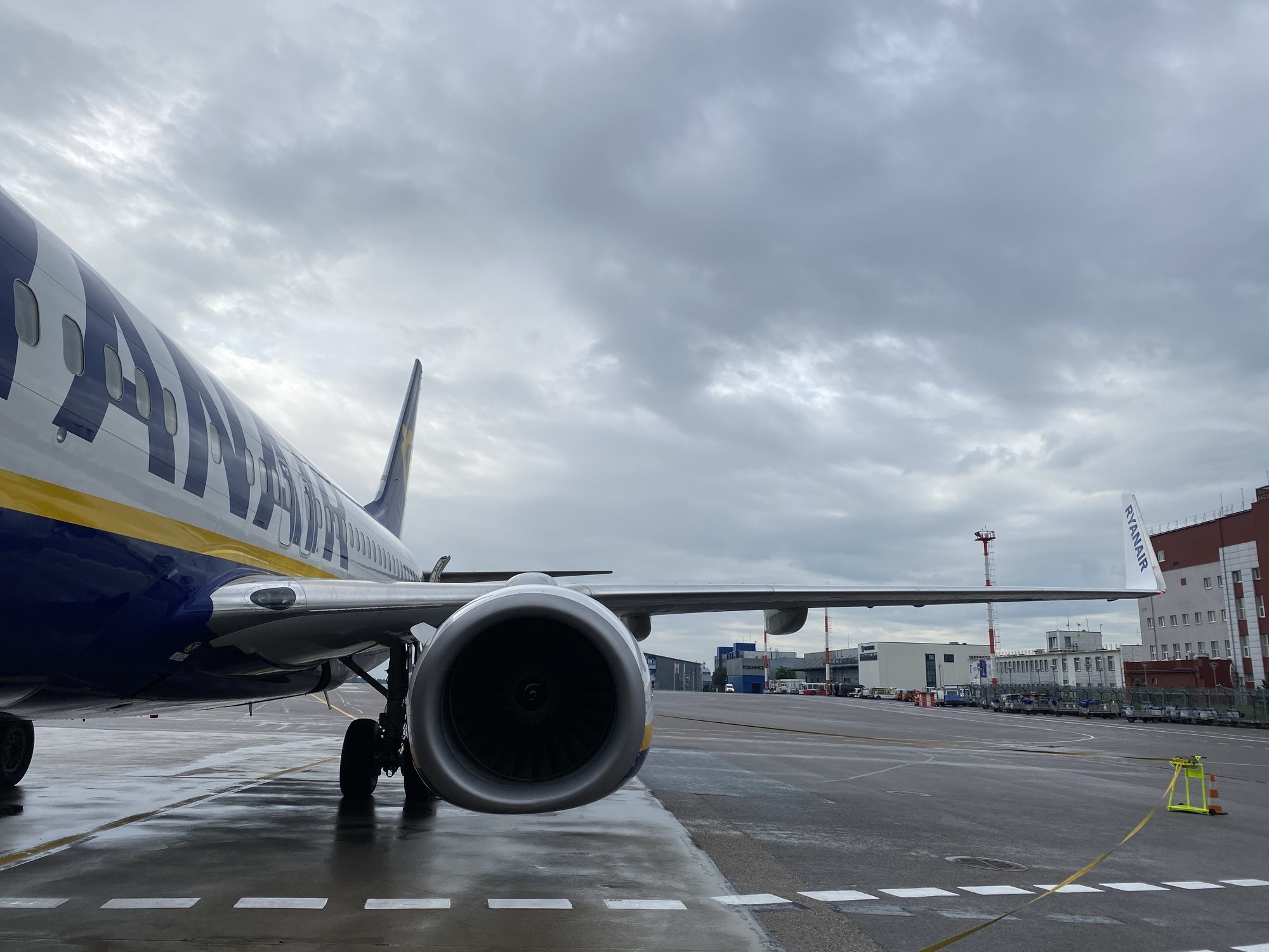 Dalis internetinių kelionių agentūrų nustojo pardavinėti „Ryanair“ skrydžius - Delfi verslas