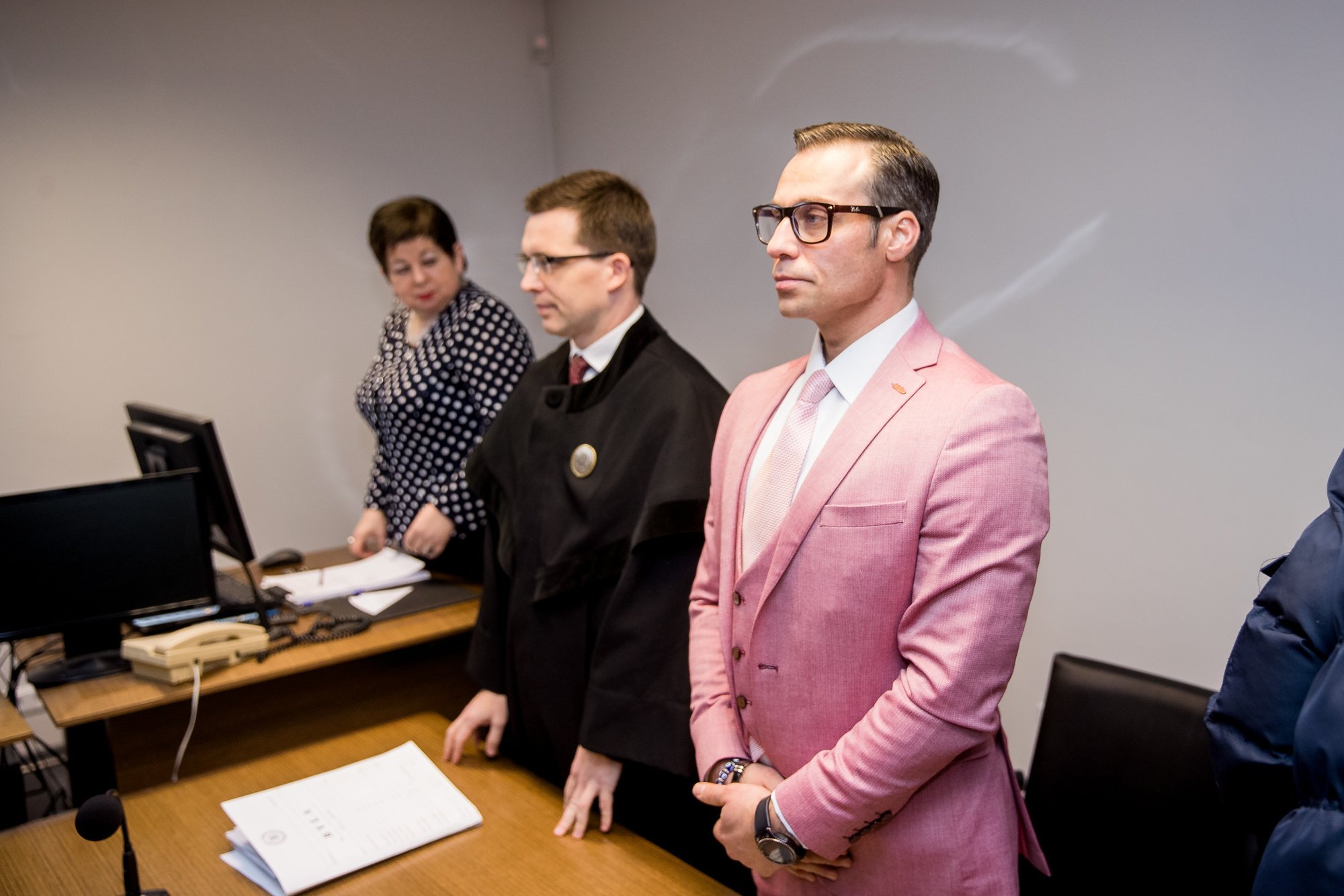 Andrius Kandelis atvyko į teismo salę - Delfi TV