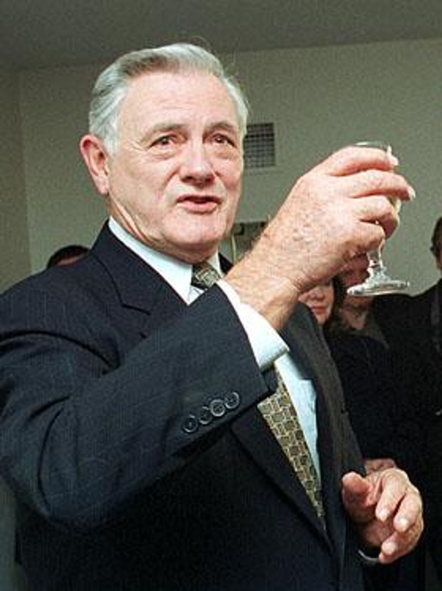 V.Adamkus: būtina išsklaidyti nuogąstavimus dėl ES - Delfi