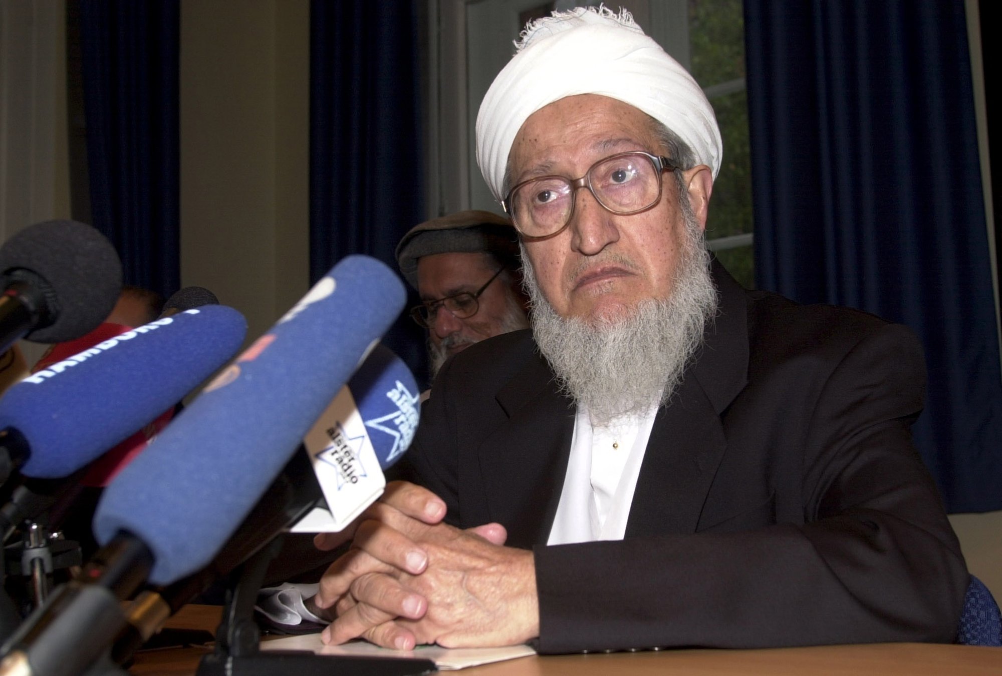 Mirė Afganistano eksprezidentas, su sovietais kovojęs partizanas Sibghatullah Mojaddedi - Delfi