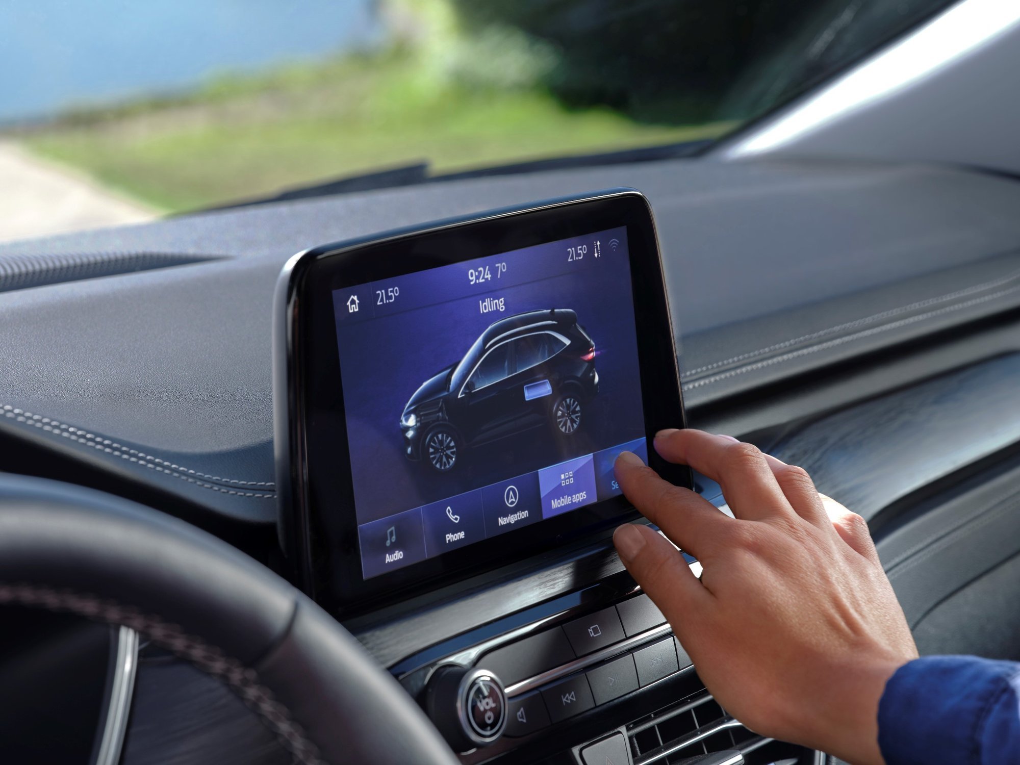 Benzinas ar elektra? „Ford“ pasidalino, kad hibridų savininkai ...