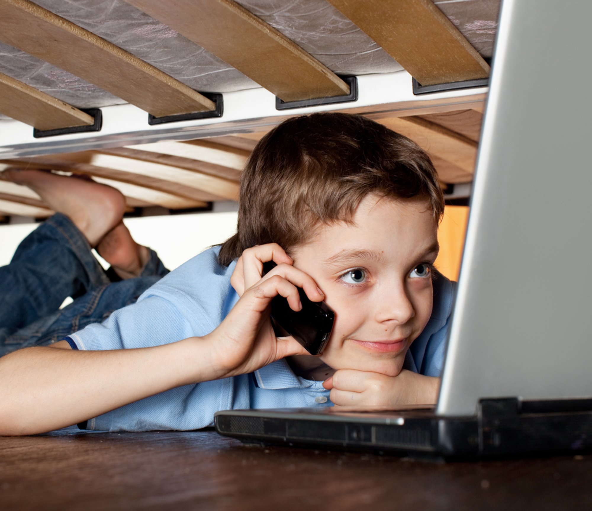 Kaip apsaugoti vaikus nuo interneto pavojų? Patarimai tėvams - Delfi gyvenimas