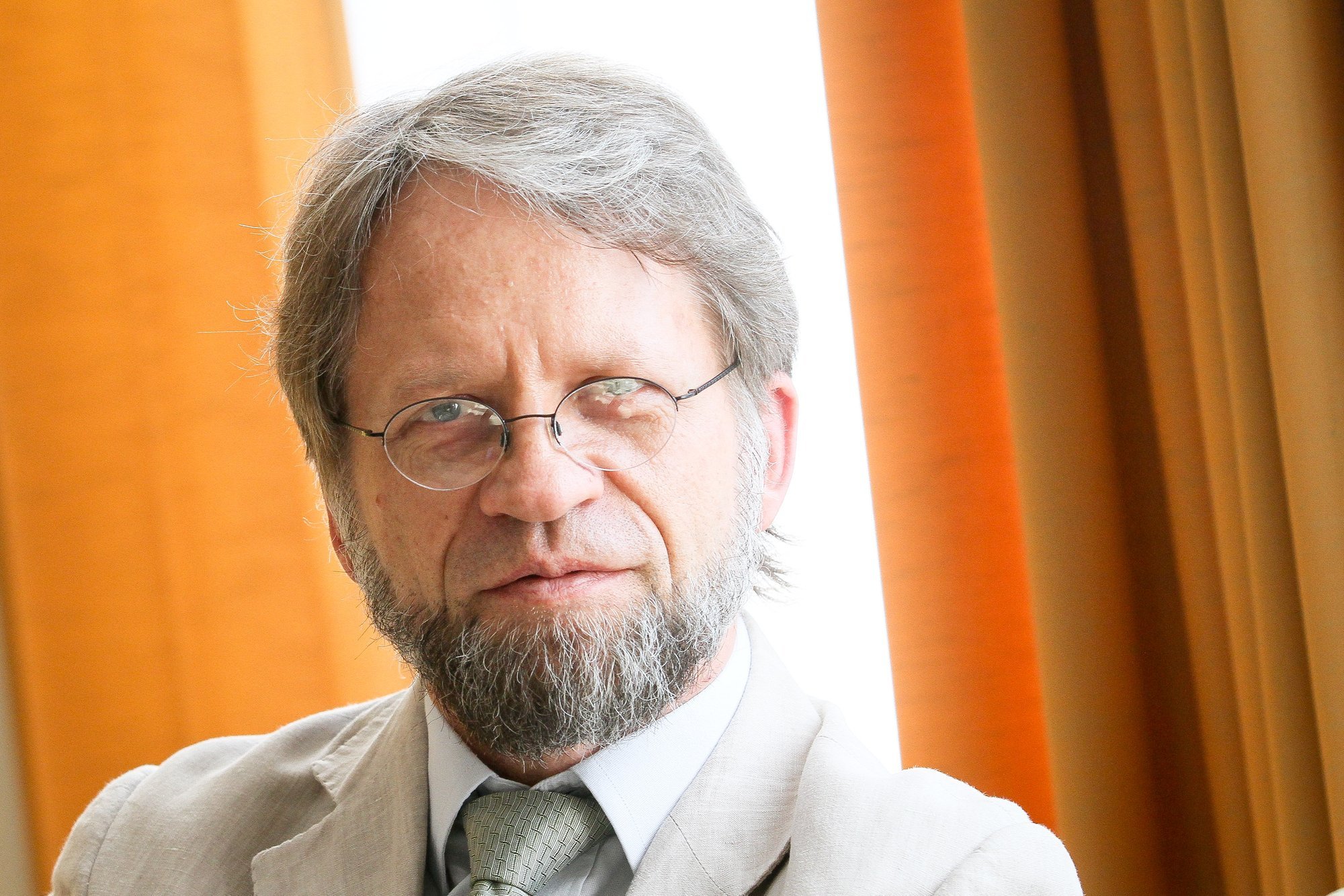 A.Mockus: lietuviai per daug sureikšmina darbą - Delfi