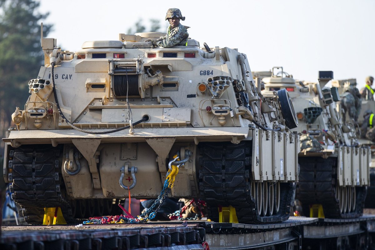 „M88 Hercules“ – kuo ypatinga mašina, kuria važiavo JAV kariai? - Delfi