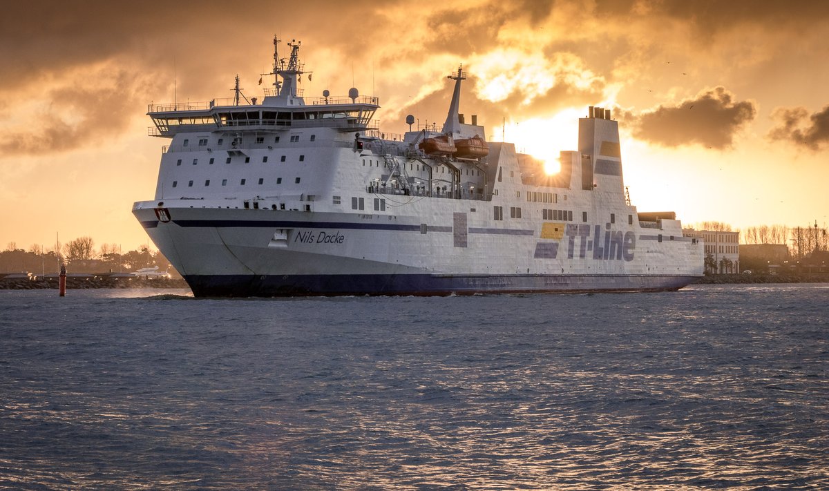 Muštynės jūriniame kelte: siautėjo neblaivūs keleiviai - Delfi