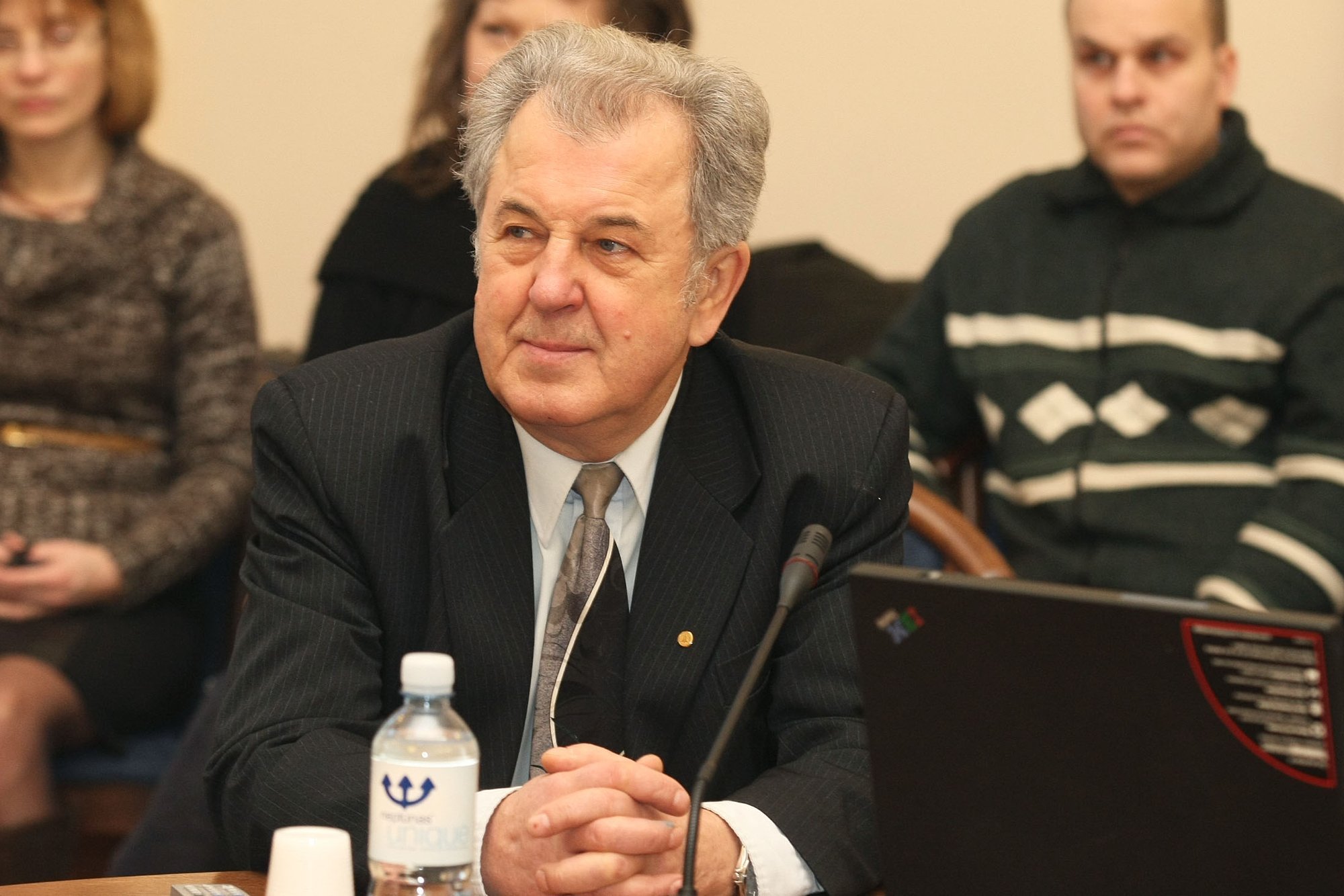 Kokia yra šviesos prigimtis ir kaip mes ją suvokiame? - Delfi mokslas