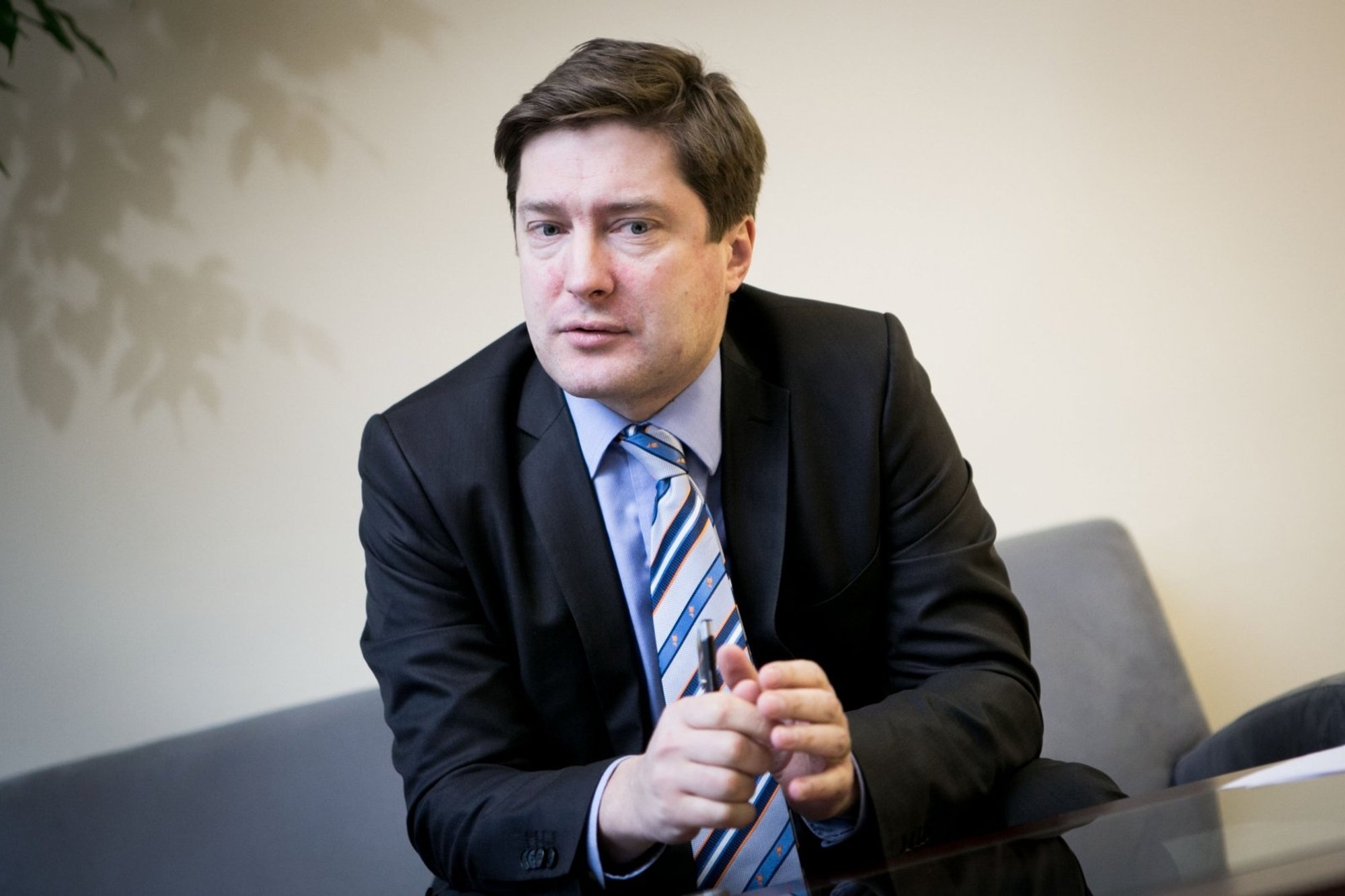 Dėl Šimonytės patarėjo – skundas etikos sargams - Delfi