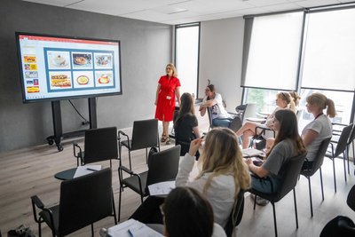 Vytauto Didžiojo universitetas jau 13-tą kartą kviečia moksleivius vasarą pasitikti „VDU Vasaros ...