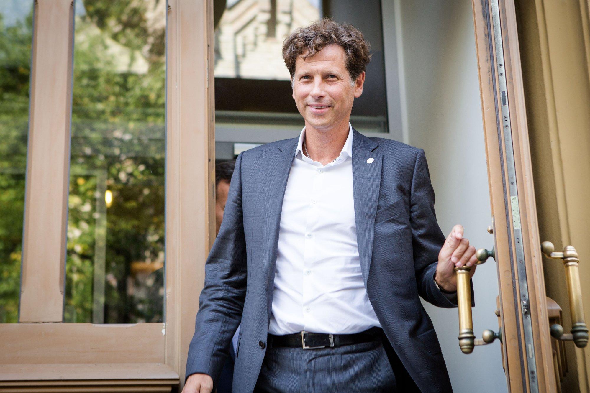 Mockus sako, kad „MG Baltic“ neturėjo jokių prašymų Darbo partijai - Delfi