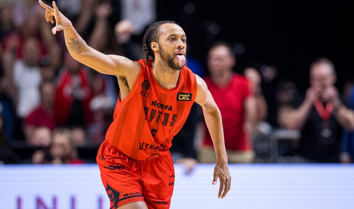 Sostinėje dominavęs „Rytas“ tvirtai žengė į LKL finalą - Krepšinis.lt