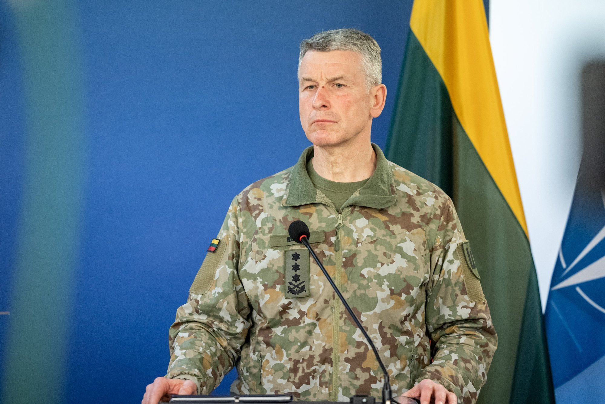 Kariuomenės vadas Rupšys: saugumo padėtis išlieka įtempta - Delfi