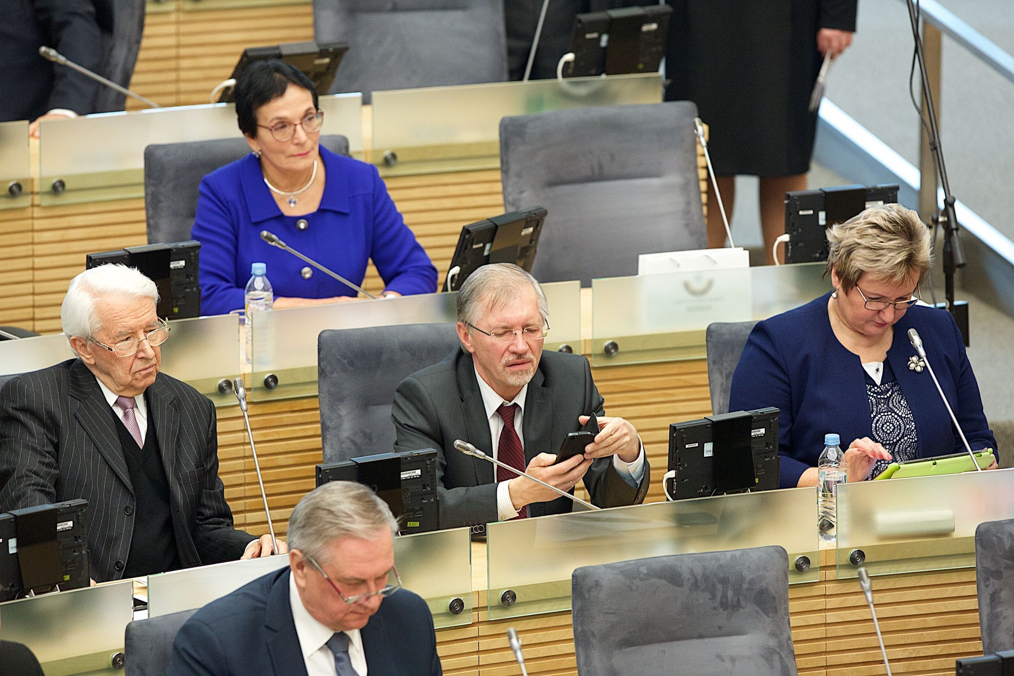 Neeilinės sesijos skandalas: valdantieji rado kaltus - Delfi