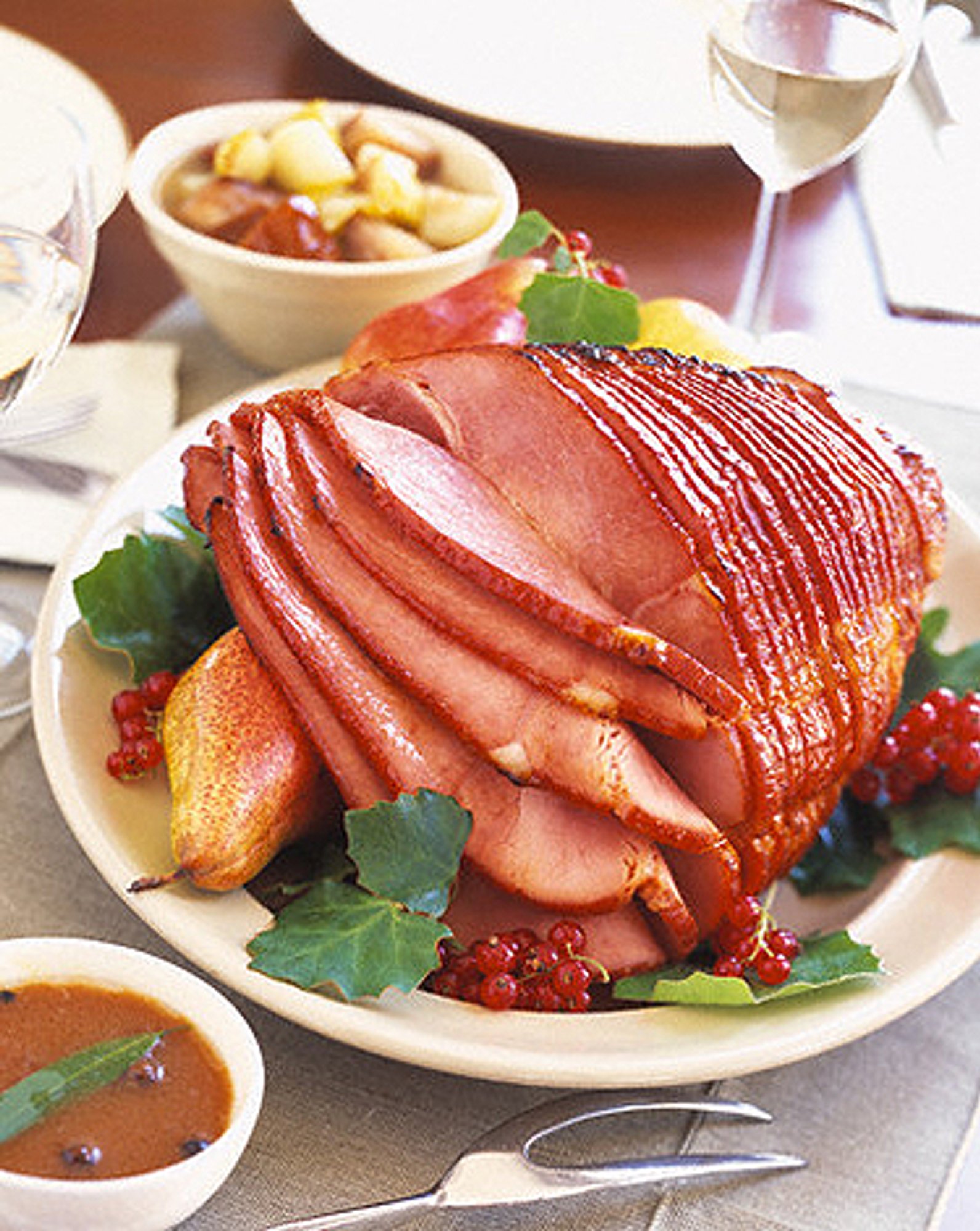 Keptas kumpis su garstyčiomis ir medumi - Delfi gyvenimas