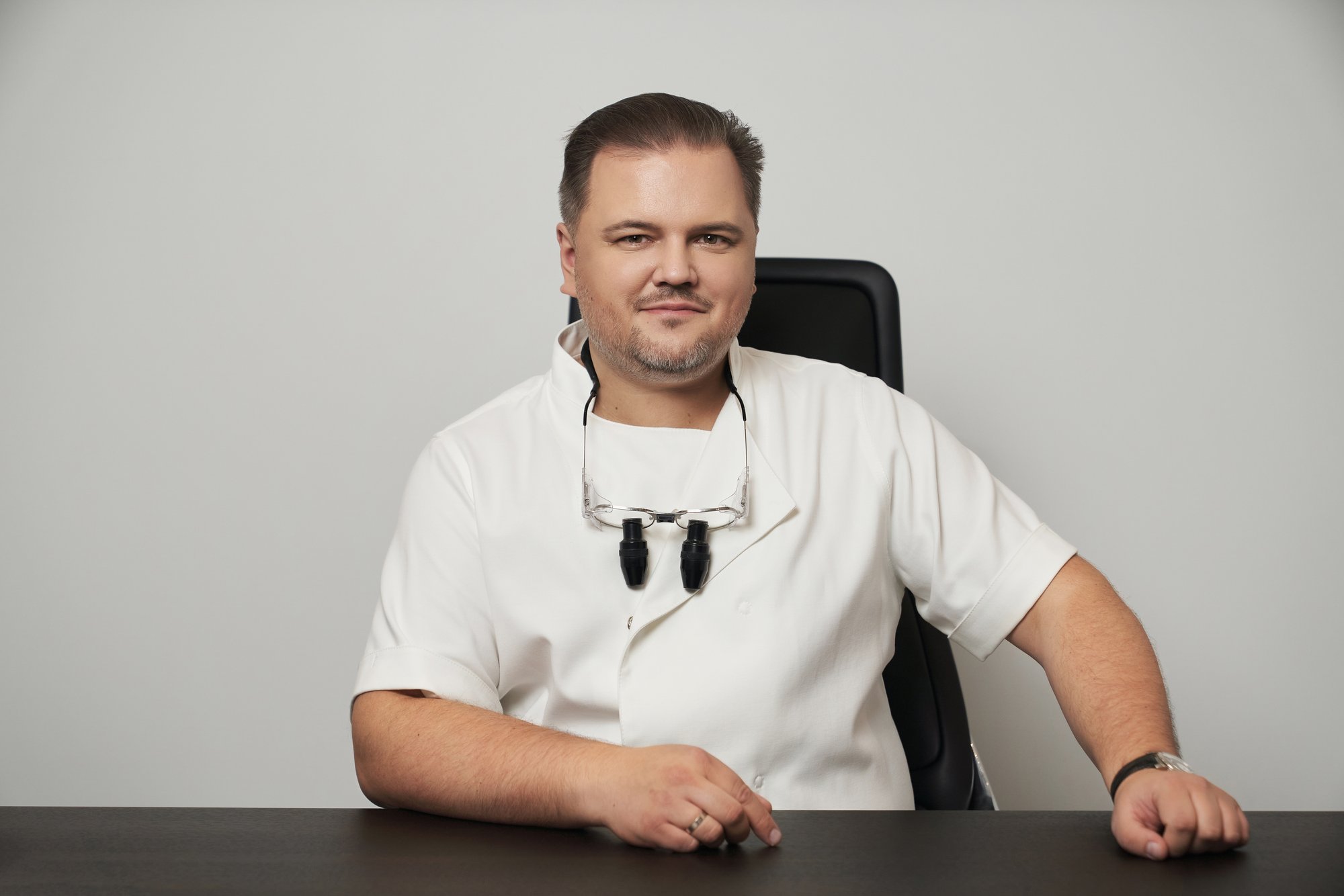 Daktaras įspėjo vykstančius dantis tvarkytis svetur: tai, ką ten daro ...