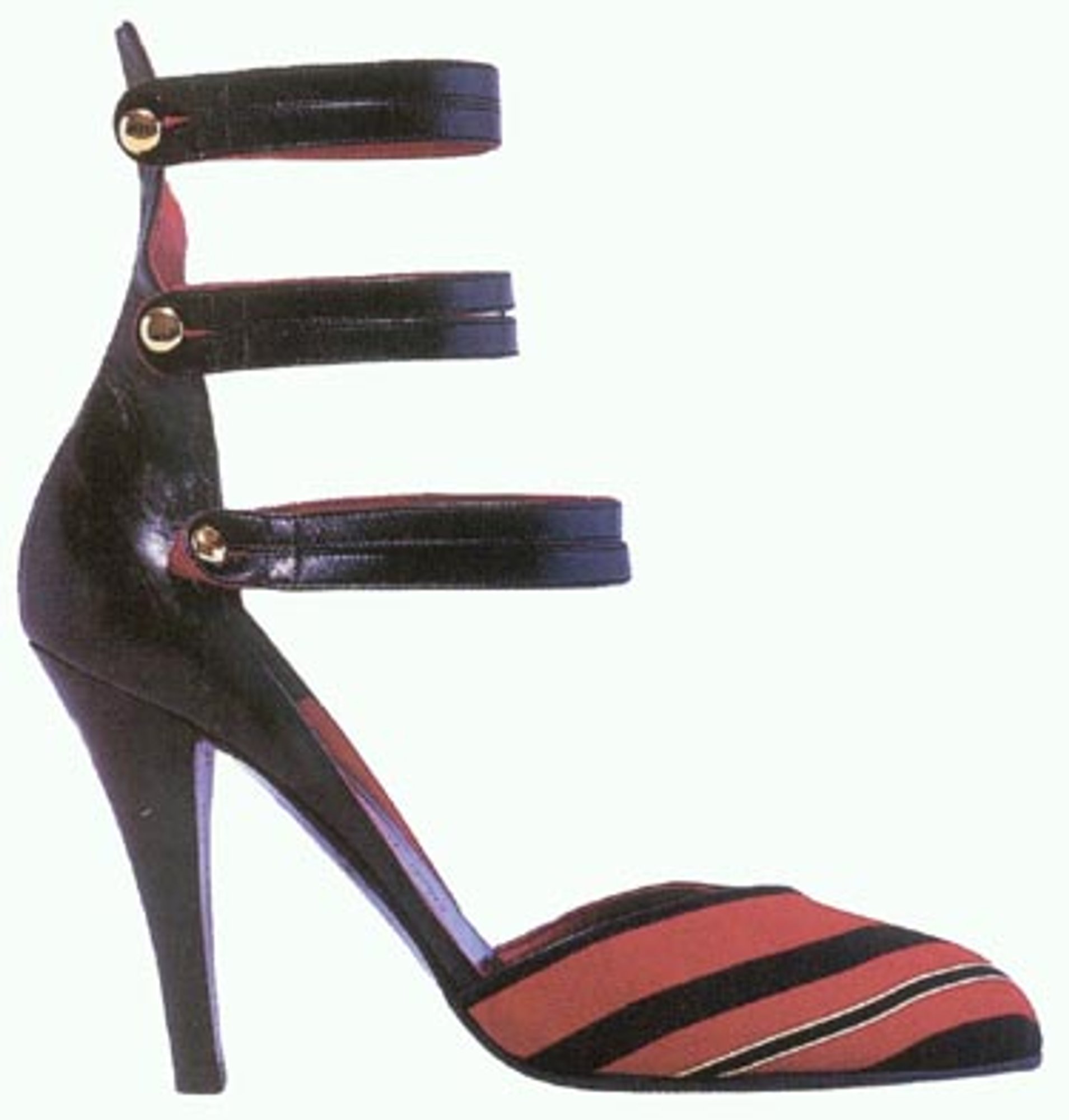 Raudona ir juoda (nuotraukų albumas) - Delfi gyvenimas