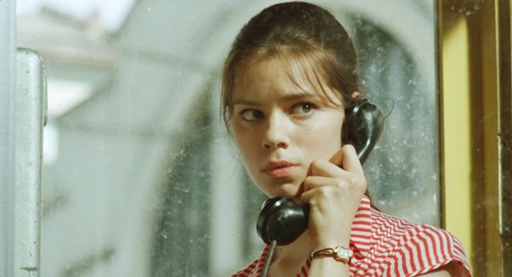 „Kai apkabinsiu tave“ nuo penktadienio rodomas plačiai - Delfi veidai