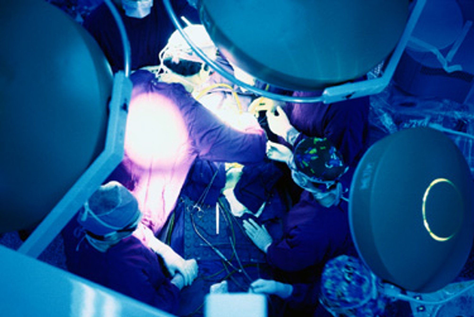 Santariškių klinikose Vilniuje transplantuotos kepenys, širdis ir ...