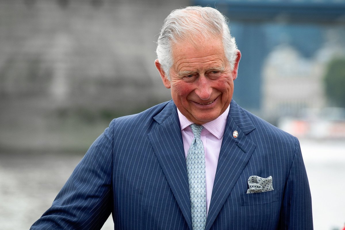 Britų karalius Karolis III vyksta pirmojo vizito į užsienį po jam ...