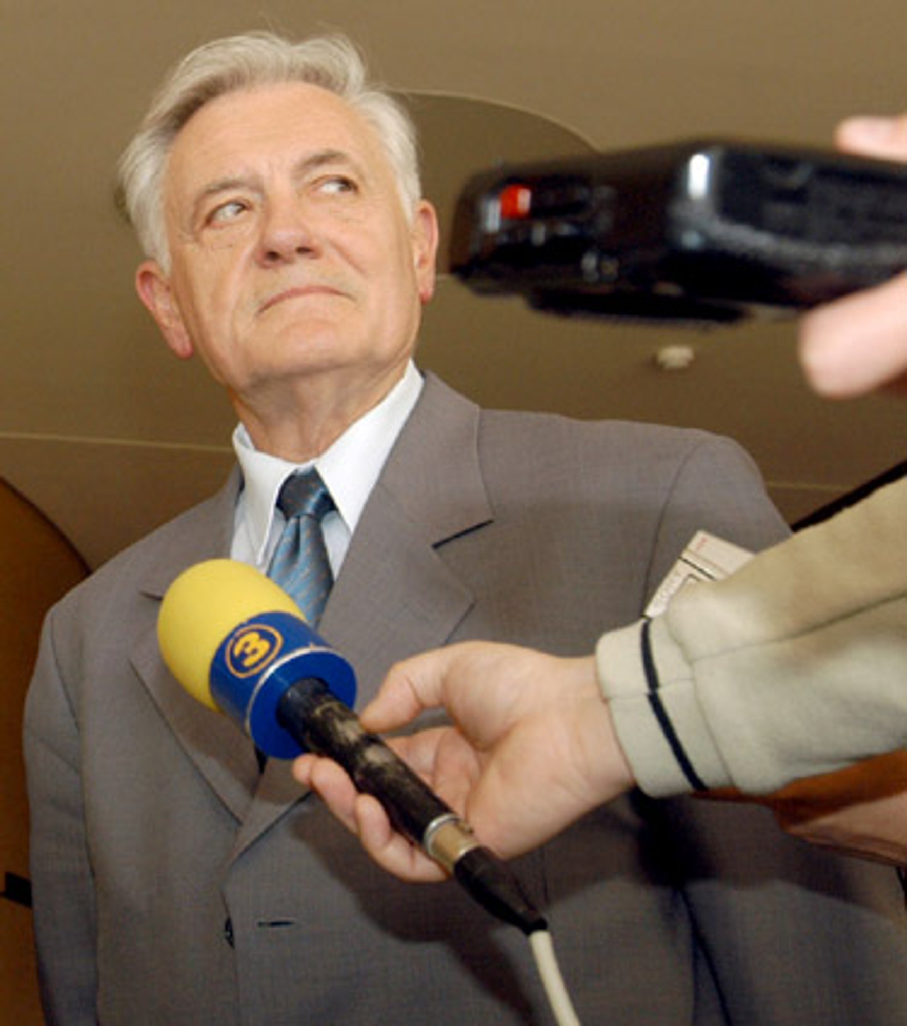 V.Adamkus: Lietuvos žmonės pasirinko Vakarus - Delfi