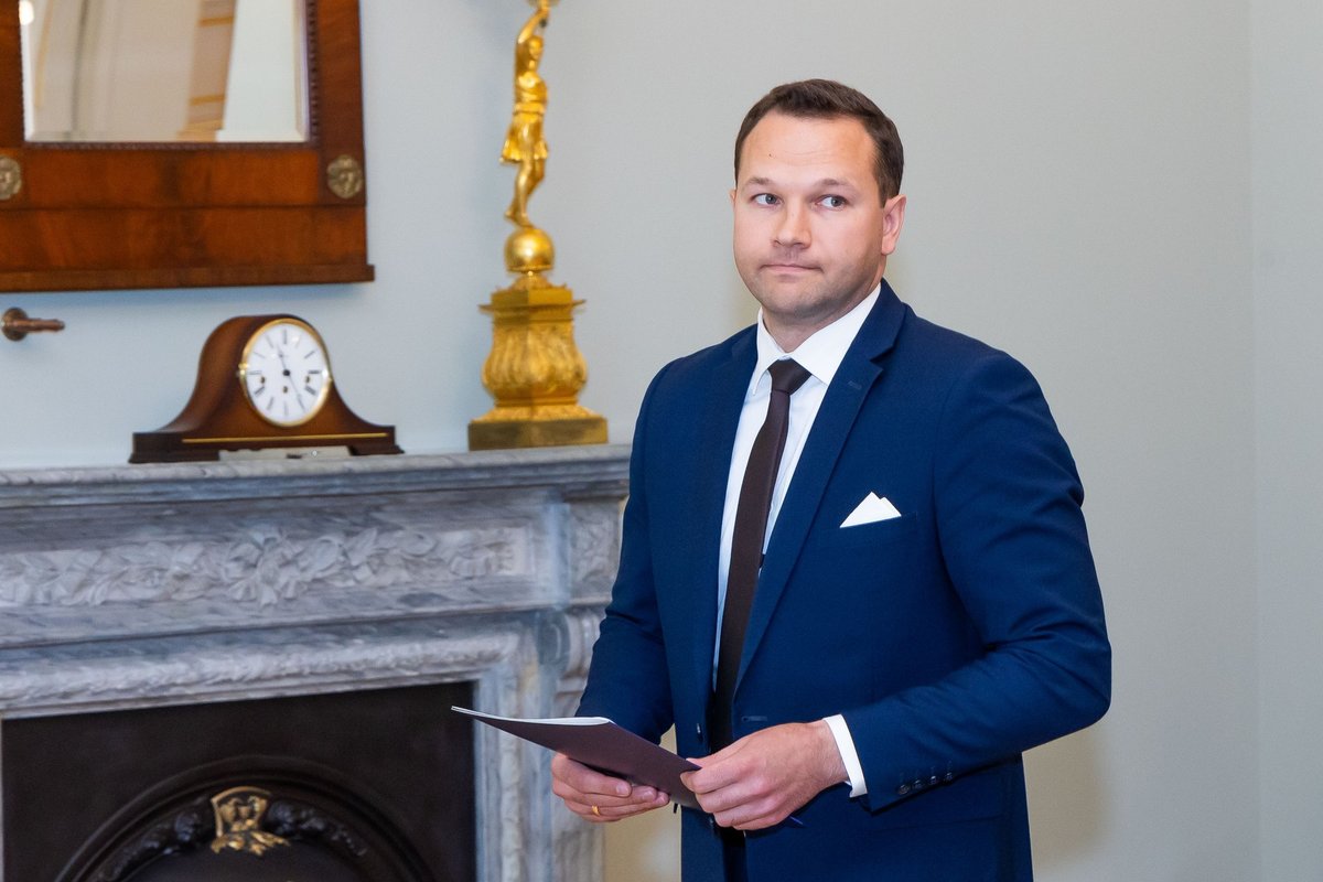 Grikšas: Lietuva bendrauja su penkiais potencialiais investuotojais ...