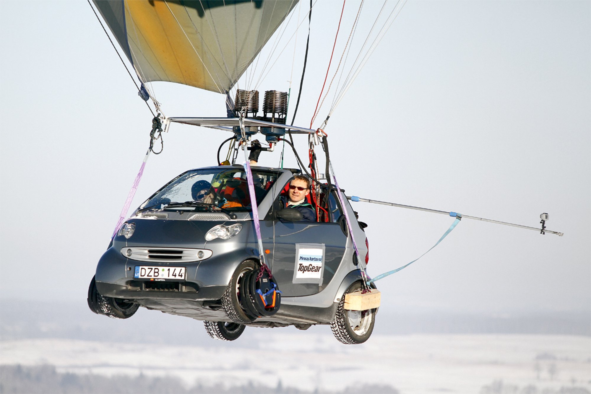 Lietuvos padangėje – skraidantis automobilis - Delfi auto