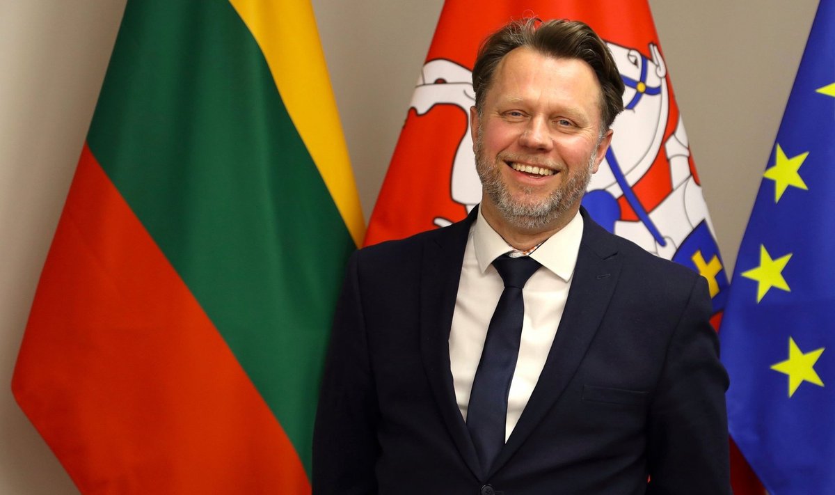 Finansų ministro patarėju komunikacijai tapo Dalius Simėnas - Delfi verslas