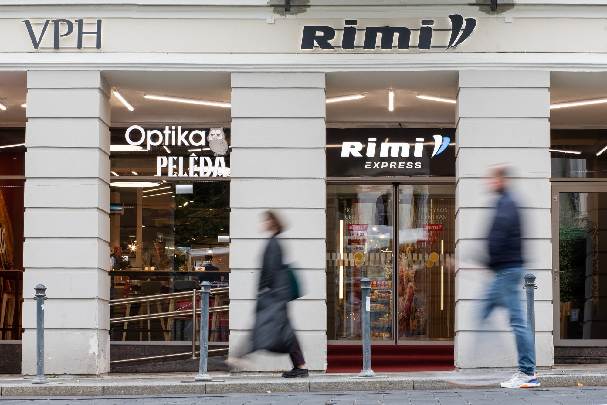 Į Gedimino prospektą grįžo multifunkcinė „express“ formato „Rimi ...