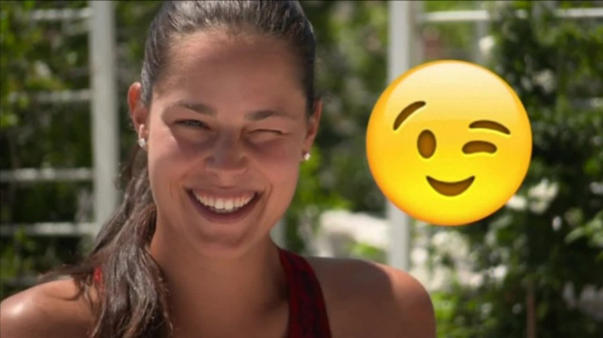 Moterų teniso žvaigždės įkūnijo emocijų piešinukus „emoji“ - Delfi TV