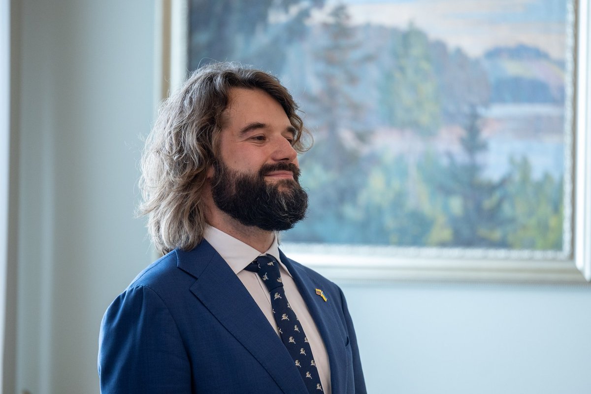 Dilba: prezidentas šiandien dar nepriėmė sprendimo dėl Poderskio - Delfi