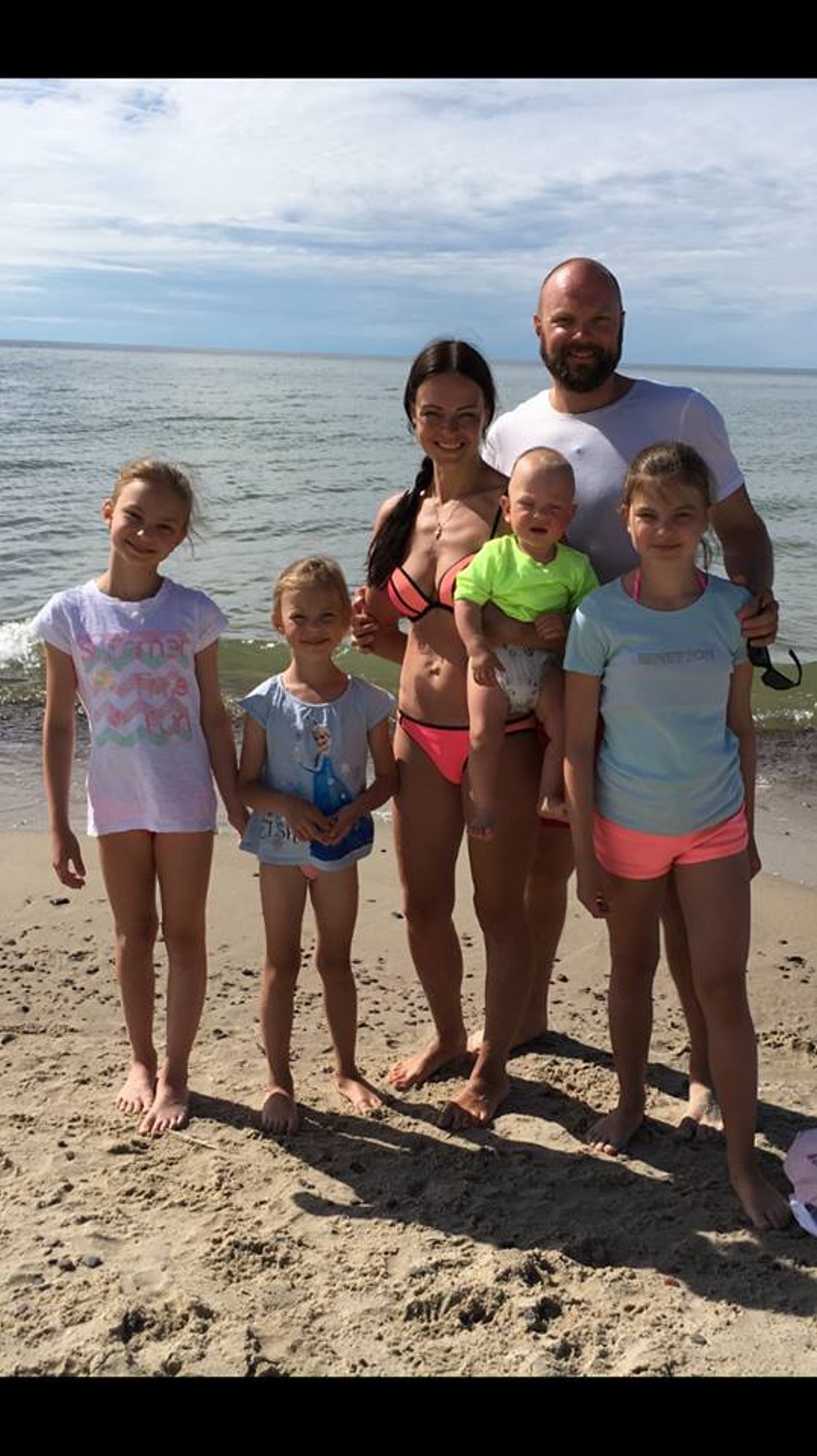 Atostogų pajūryje metu J. Krivickienė pozavo su bikiniu: keturių vaikų ...